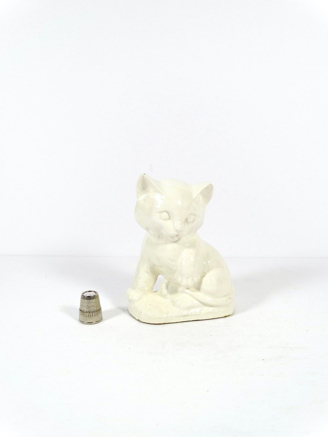 Cute Enesco White Cat Figurine - Vintage Cat Figurine Enesco Cat White ...