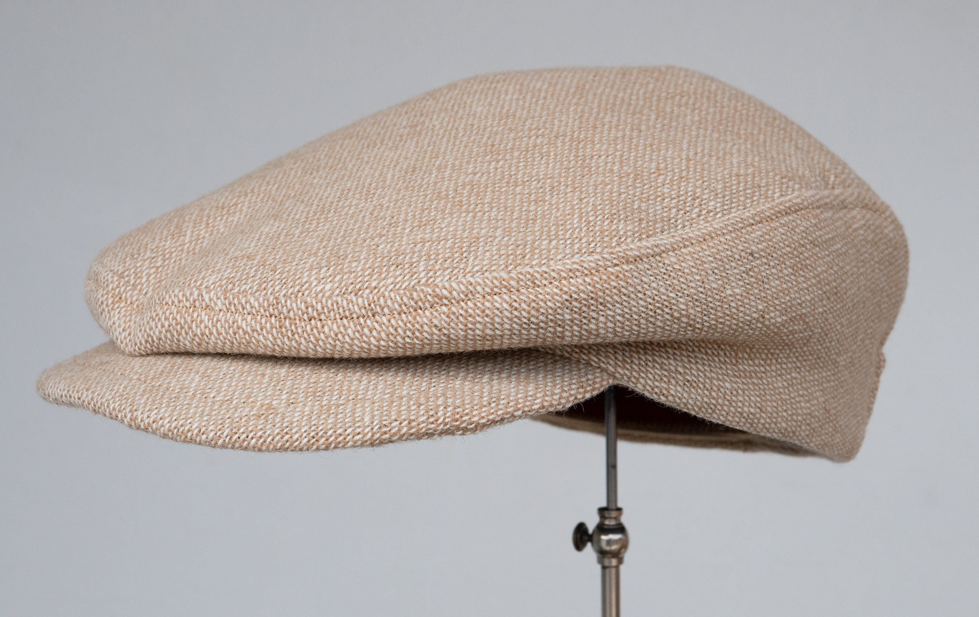 The NEWTON Cap - 1940s-pattern British Slimline Belted-back Flat Cap in ...