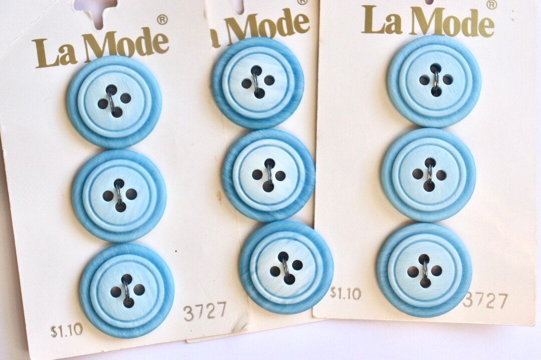 Classic Blue Plastic Buttons - Vintage Set of 9 on Original 'la Mode ...