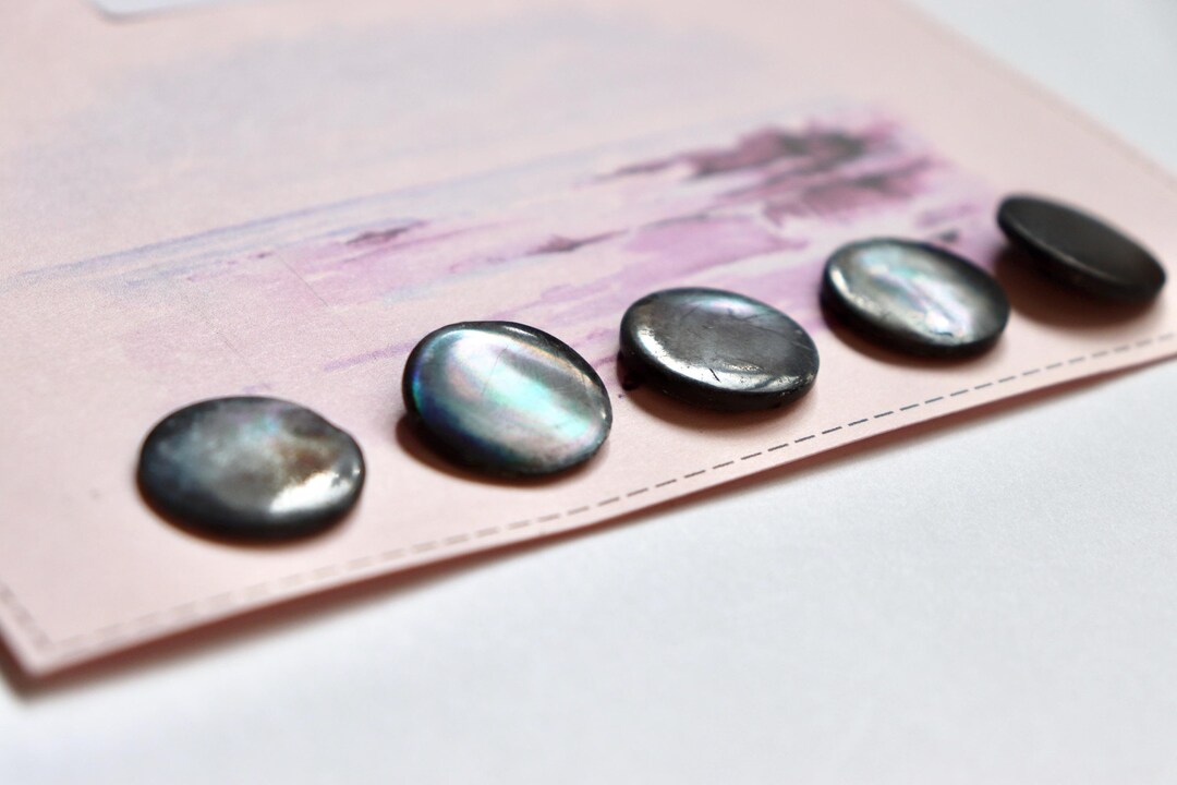 Grey Iridescent Shell Buttons Stunning Vintage Mother of Pearl Shank ...