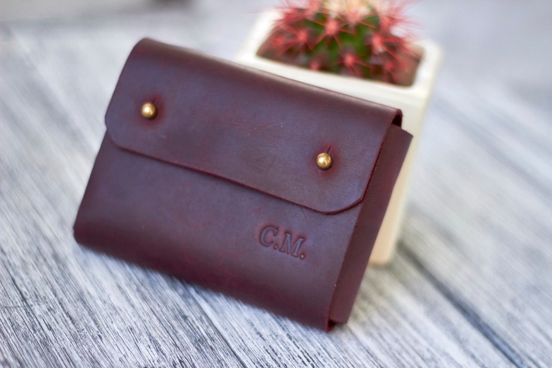 Personalized Leather Playing Card Case Seamless Design With Hidden Slot ...