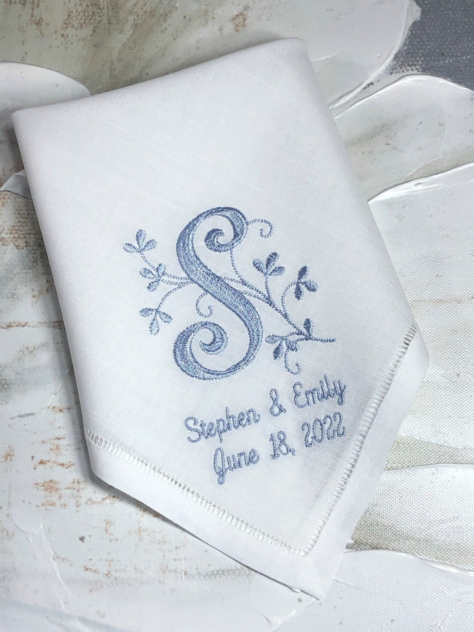 Embroidered Monogram Wedding Handkerchief – Personalized Bridal Gift - Etsy