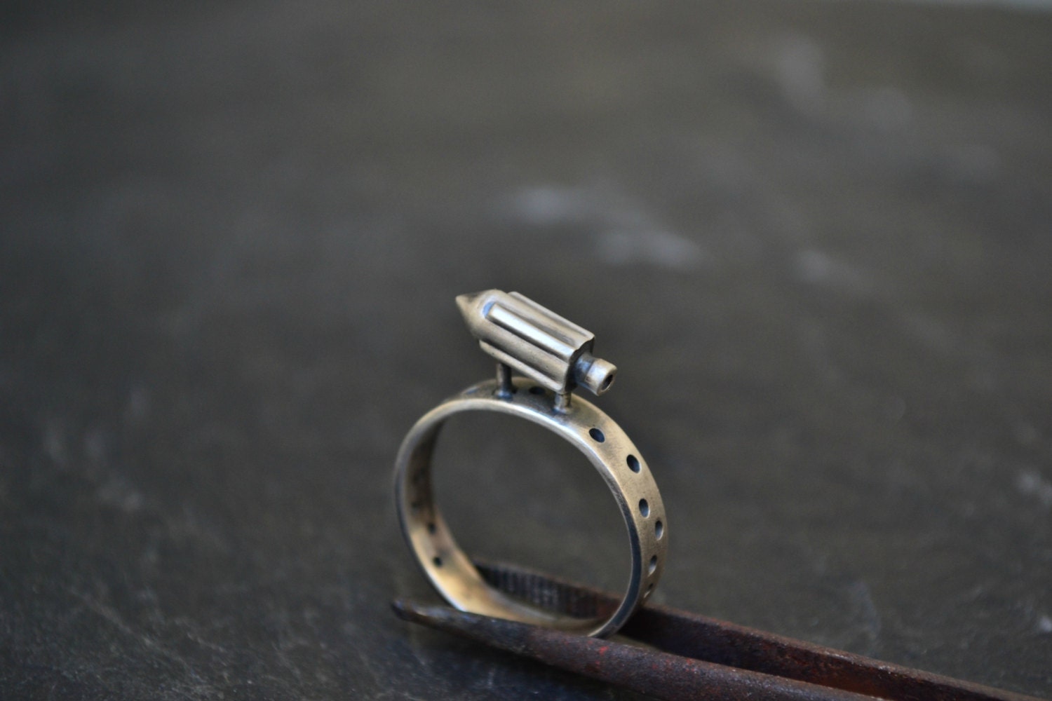 Futuristic Shuttle Spaceship Ring Rocket to the Moon - Etsy