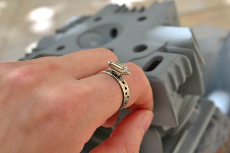 Futuristic Shuttle Spaceship Ring Rocket to the Moon | Etsy