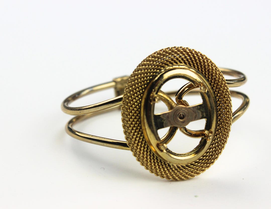 Gold Hinged Bangle Bracelet Blank: Oval Cabochon Setting - DIY Jewelry ...