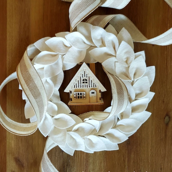 White Wreath - Etsy