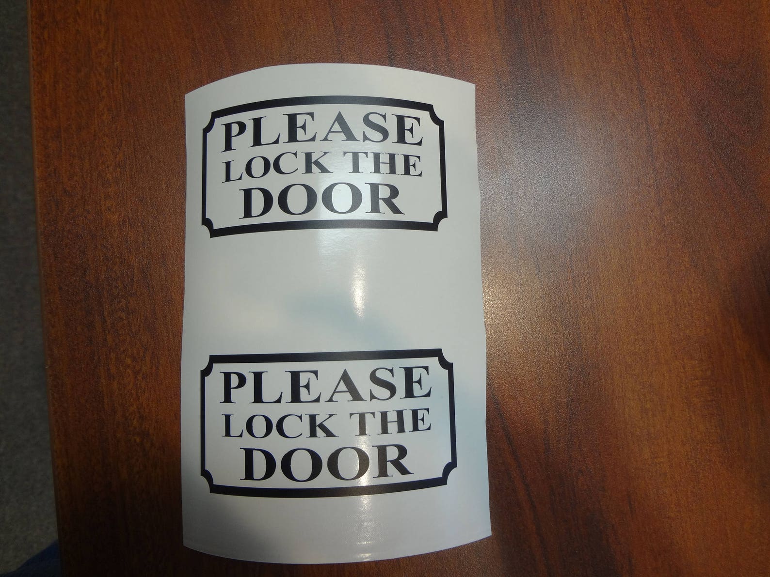 2 Please Lock The Door Decal Sign Wall DIY Save Door Vinyl Etsy 2-please-lock-the-door-decal-sign-wall-diy-save-door-vinyl-etsy
