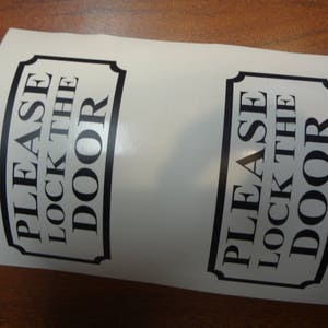 Please Lock the Door Decal Sign: DIY Vinyl Lettering - 4x2 in (set of 2 ...