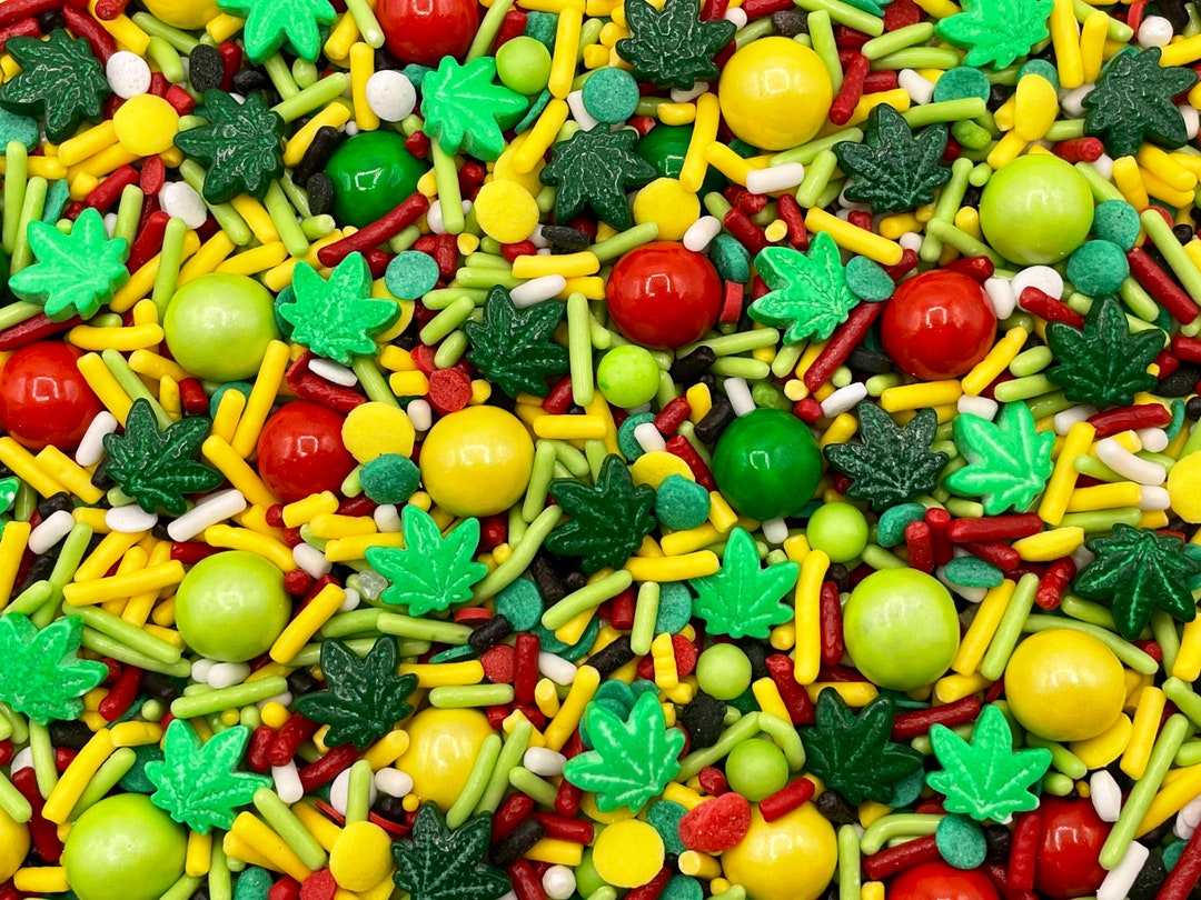 We Be Jammin Rasta Leaf - Edible Candy Sprinkle Mix for Cakes, Cupcakes ...