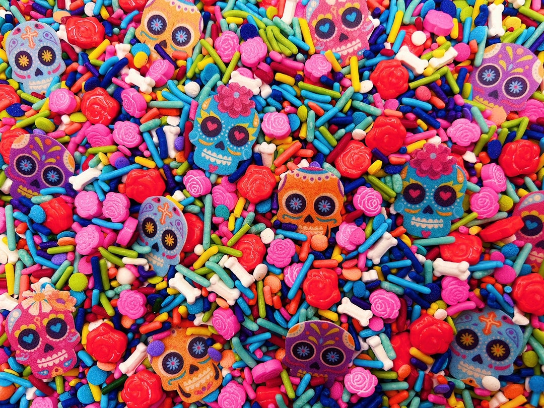 Sugar Skulls Candy Sprinkle Mix: W/ Edible Wafer Images for Desserts ...