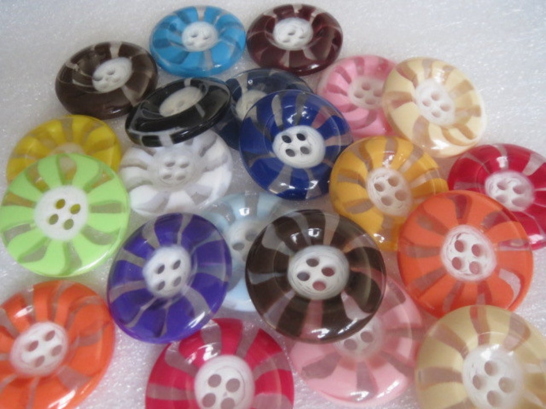 2 3 5 BEAUTIFUL Quality 45mm Fan LARGE Plastic Buttons Sewing Craft ...