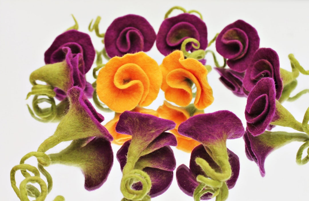 1x Roses in Purple Noble Patches for the Dress Material for Cornet Rose ...