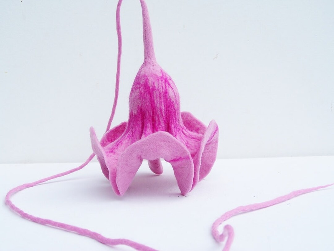 Felt Flower Felted Flower Window Decoration Window Decoration ...