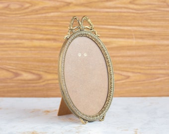 Small Oval Frames | Etsy