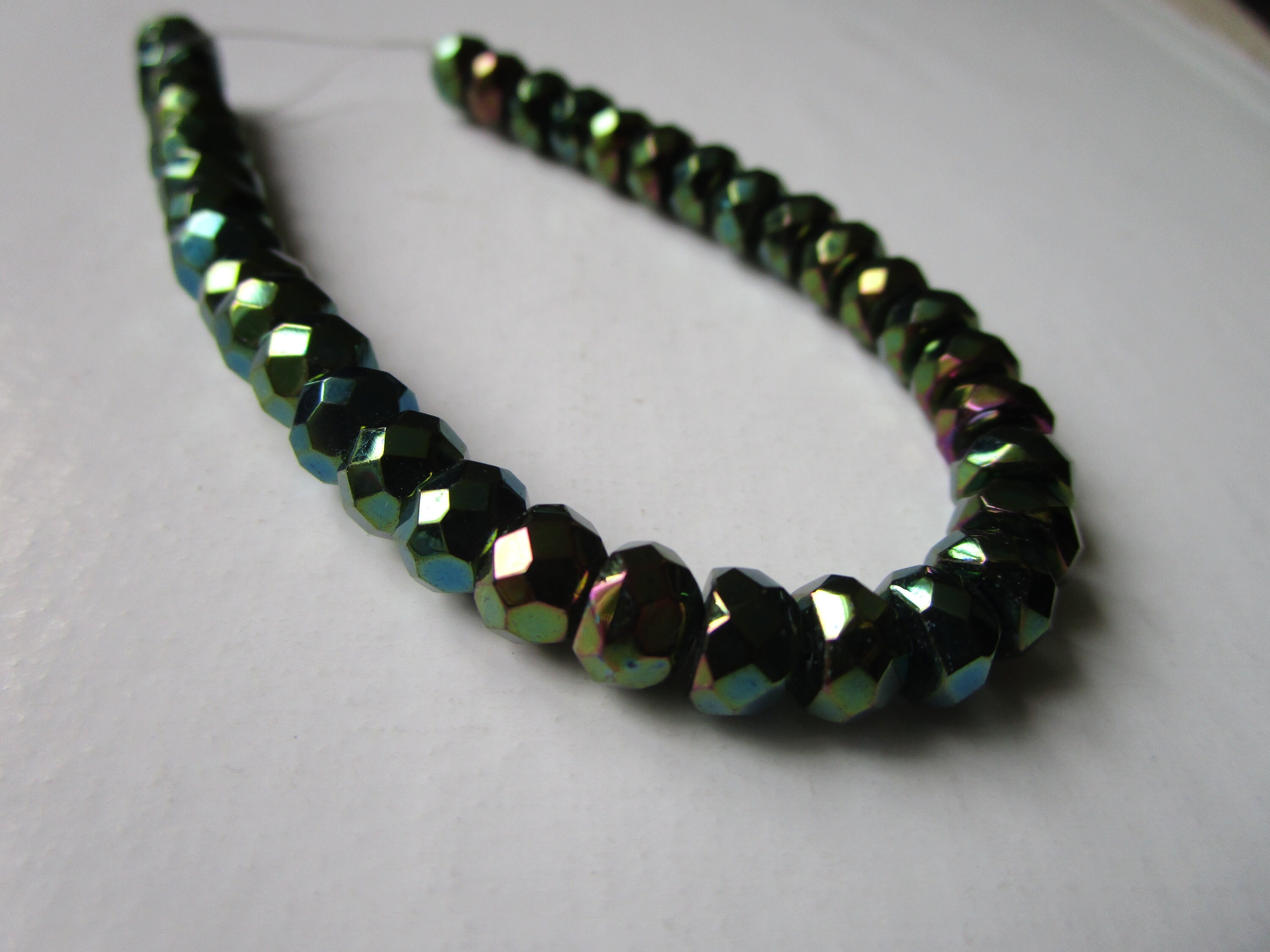 36 Faceted Czech Glass Shiny Bead Green 6mm - Rainbow Green Glass Czech ...