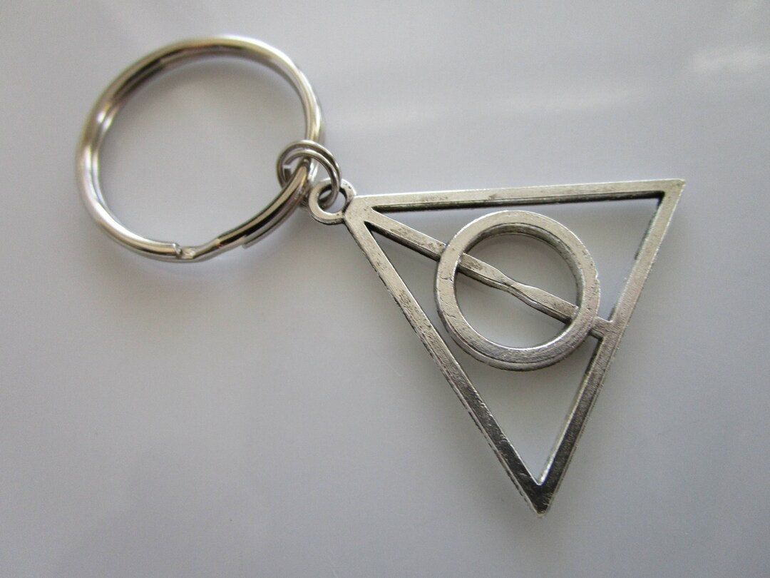 Silver Tone Fantasy Wizard Triangle Circle Charm - Harry Key Chain ...