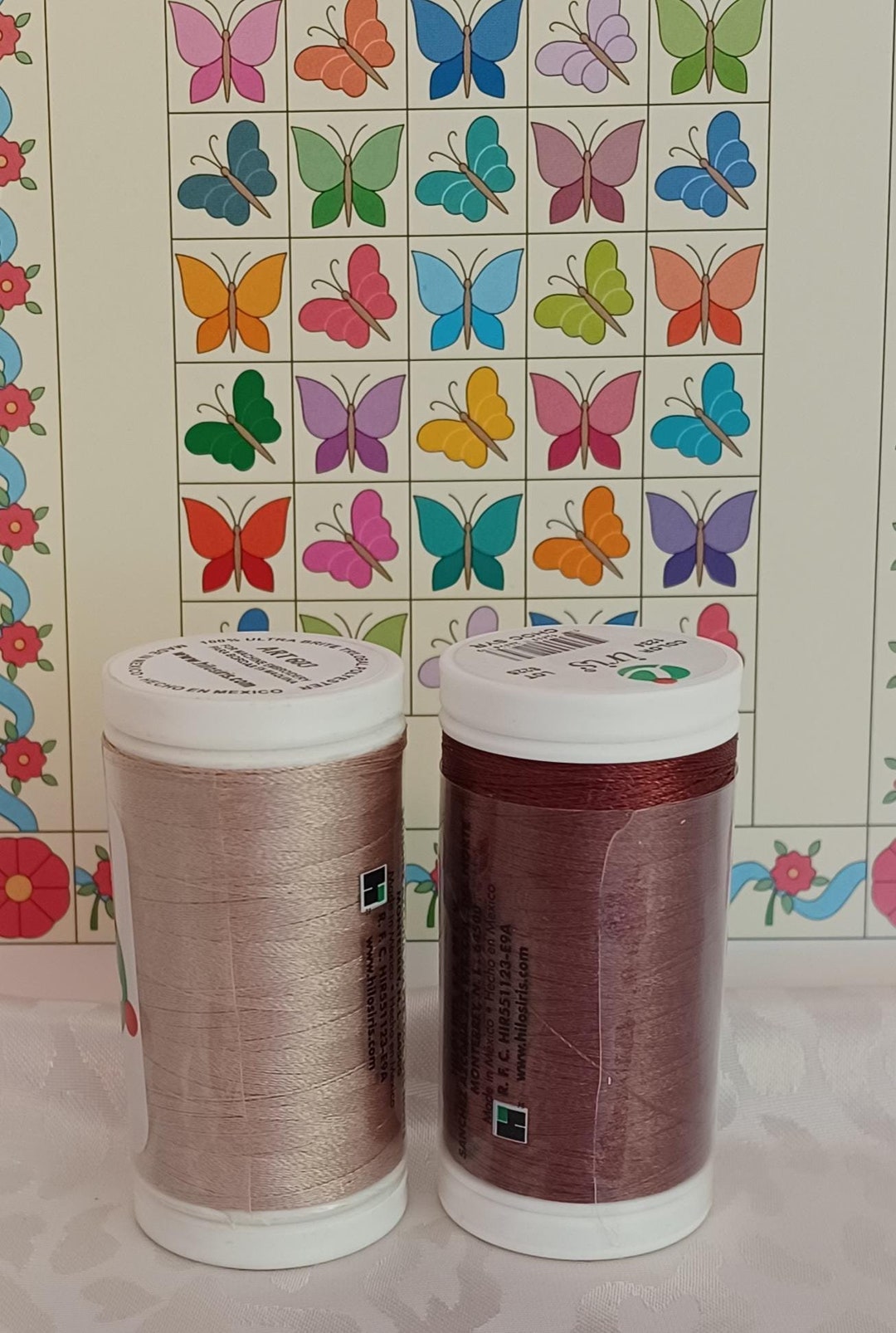 600 Yard Spool 100% Ultrabrite Polyester Snap Spool Embroidery Thread ...