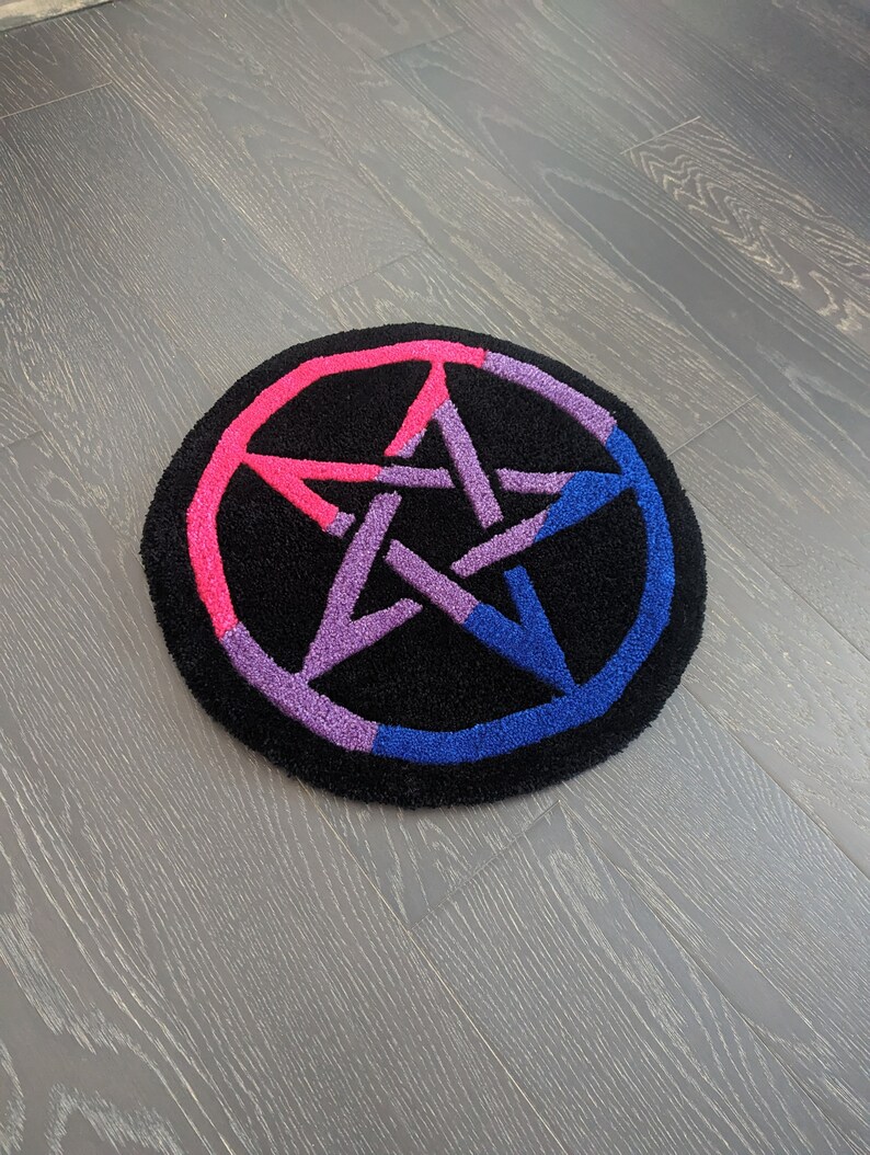 Small Pentagram / Pentacle Bisexual Pride Tuft Rug - Etsy