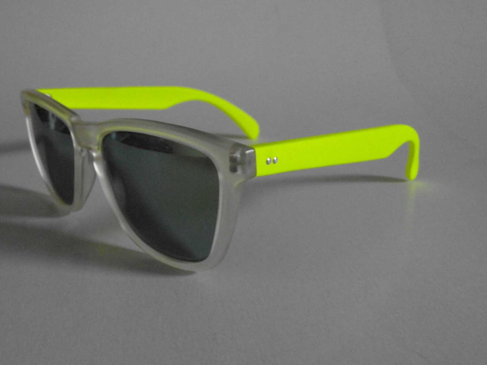 Vintage Translucent Smoky & Fluorescent Yellow Keyhole (yellow Mirror ...