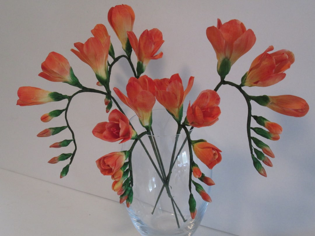 Realsitic Freesia Sugar Flower Cake Toppers, Pretty Sugar Flowers ...