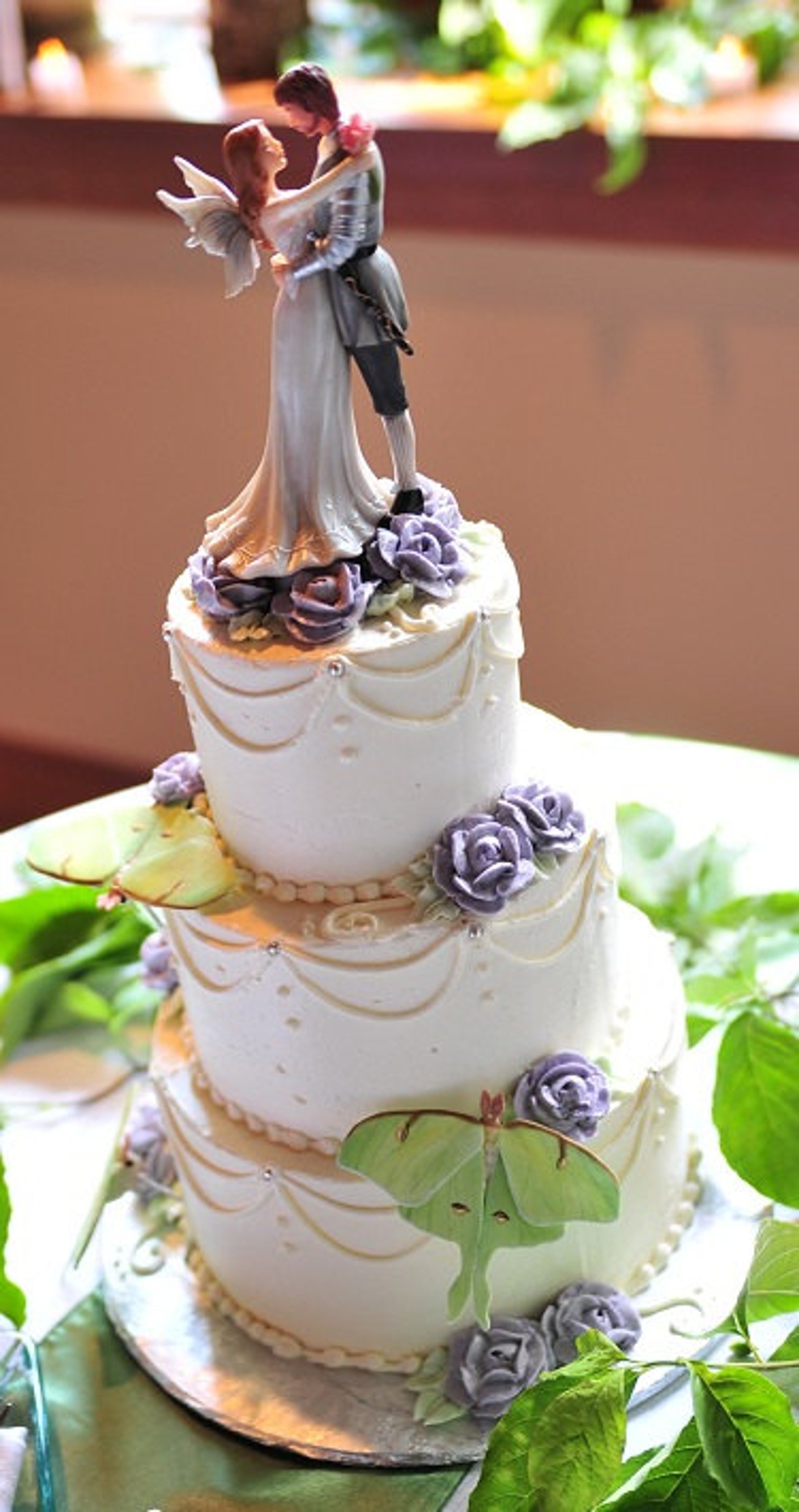 Luna Moth Cake Topper, Gumpaste Cake Decoration - Etsy