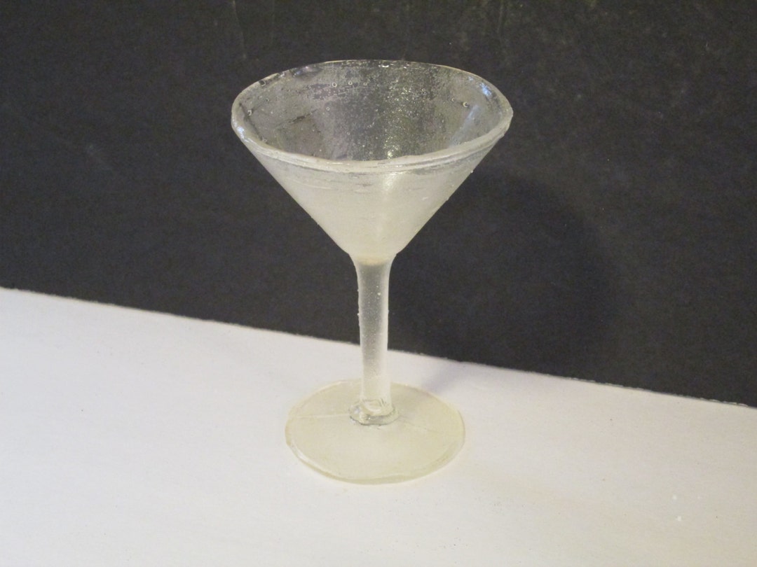 Handmade Sugar Martini Glass Cake Topper: Edible Cocktail Garnish - Etsy