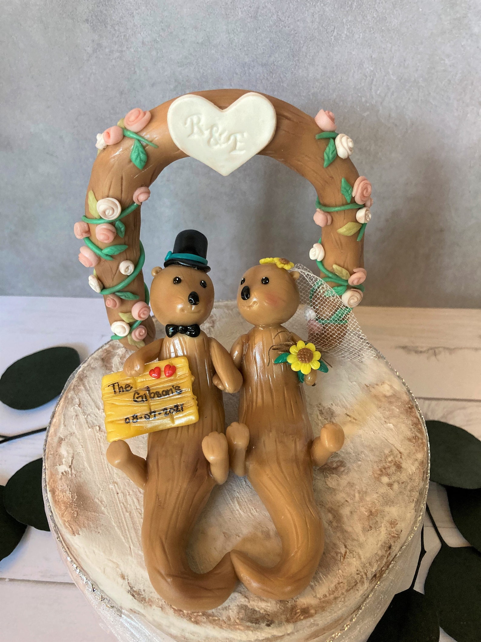 River Otter Wedding Cake Topper. Bride and Groom Otter Couple. Rustic ...