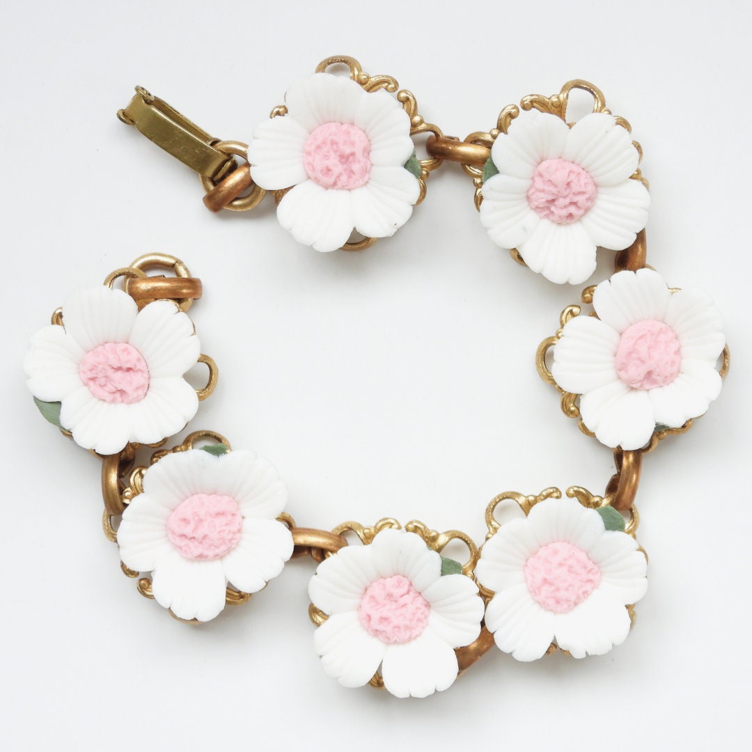 Unique Bracelet With Flower Design - Jewelry Gifts Ideas for Young ...