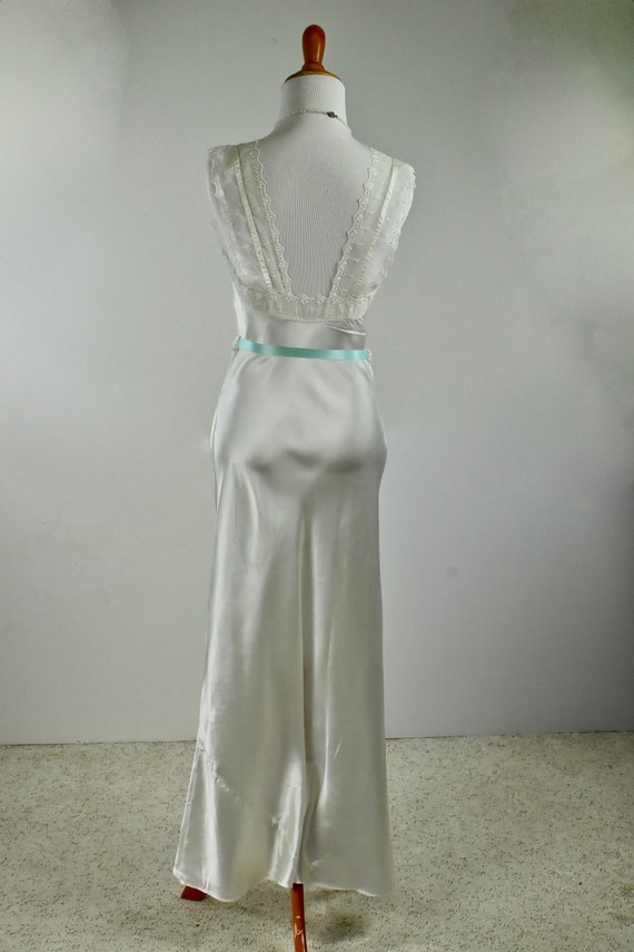 1940s Rayon White Satin Bias Cut Nightgown By Albert… Gem