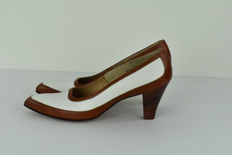 1960s NEWTON ELKIN Spectator Pump ... Hand Sewn ..... Unworn in Box ...