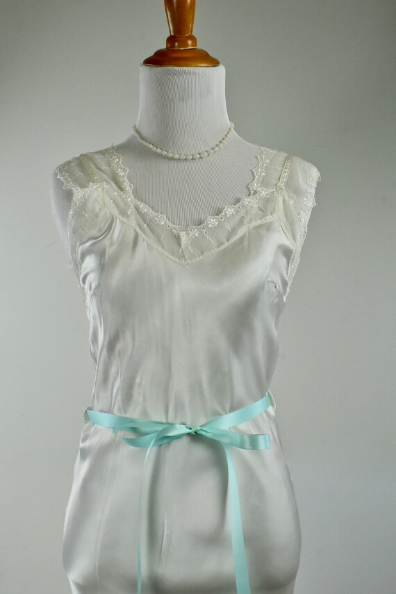 1940s Rayon White Satin Bias Cut Nightgown By Albert… Gem