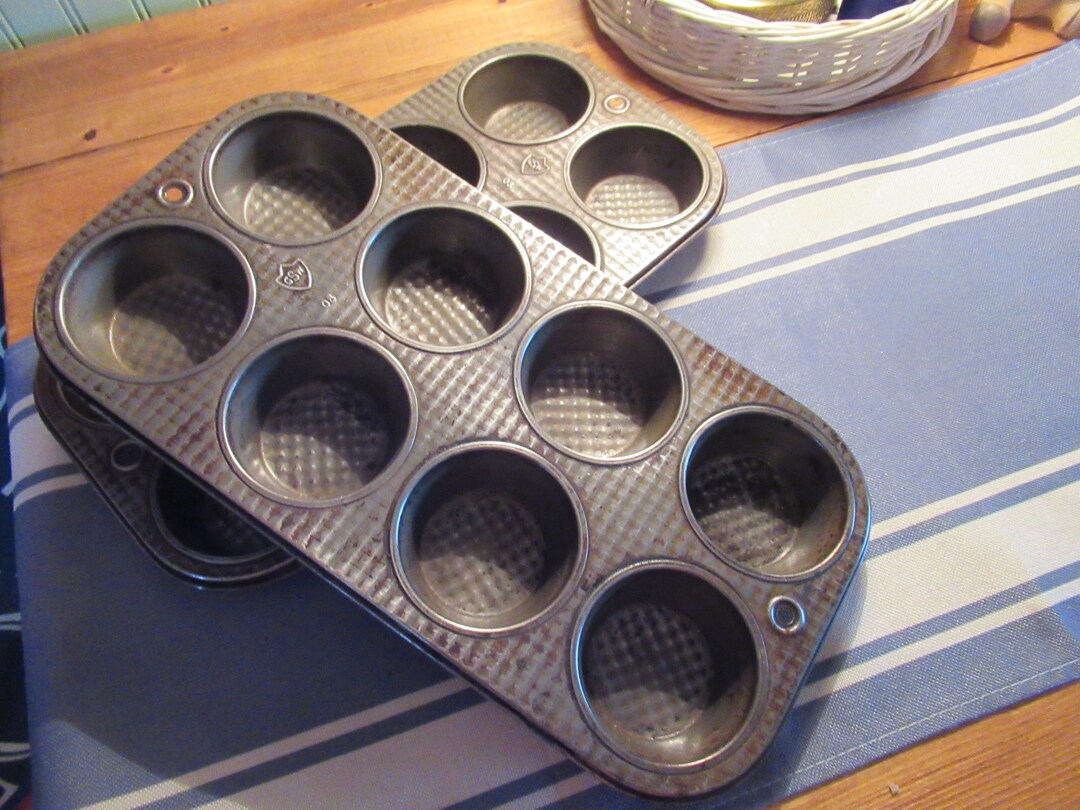 GSW Bake-rite Textured Muffin Cupcake Pans Vintage Textured - Etsy