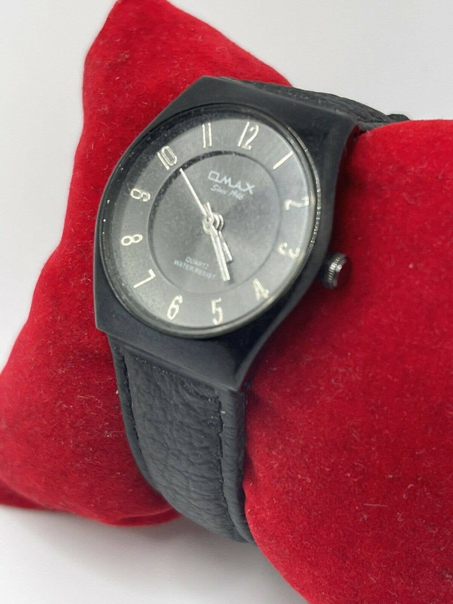 Vintage Ladies QMAX Japan Black Leather Strap Analog Watch New - Etsy