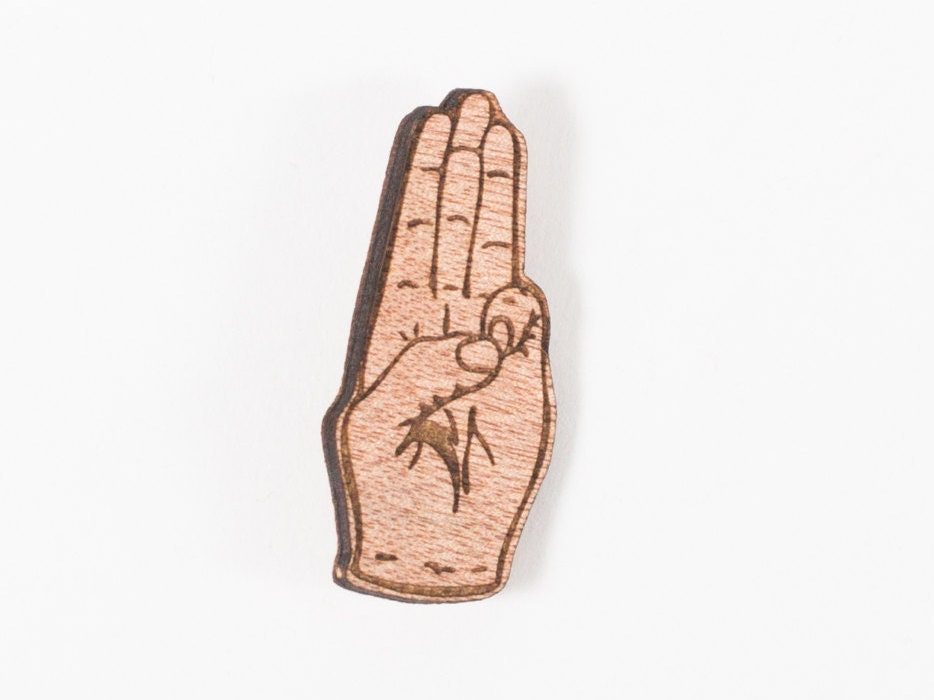 Three Finger Salute Hand Signal Pin or 'dib Dib Dib Dob Dob Dob' Scouts ...