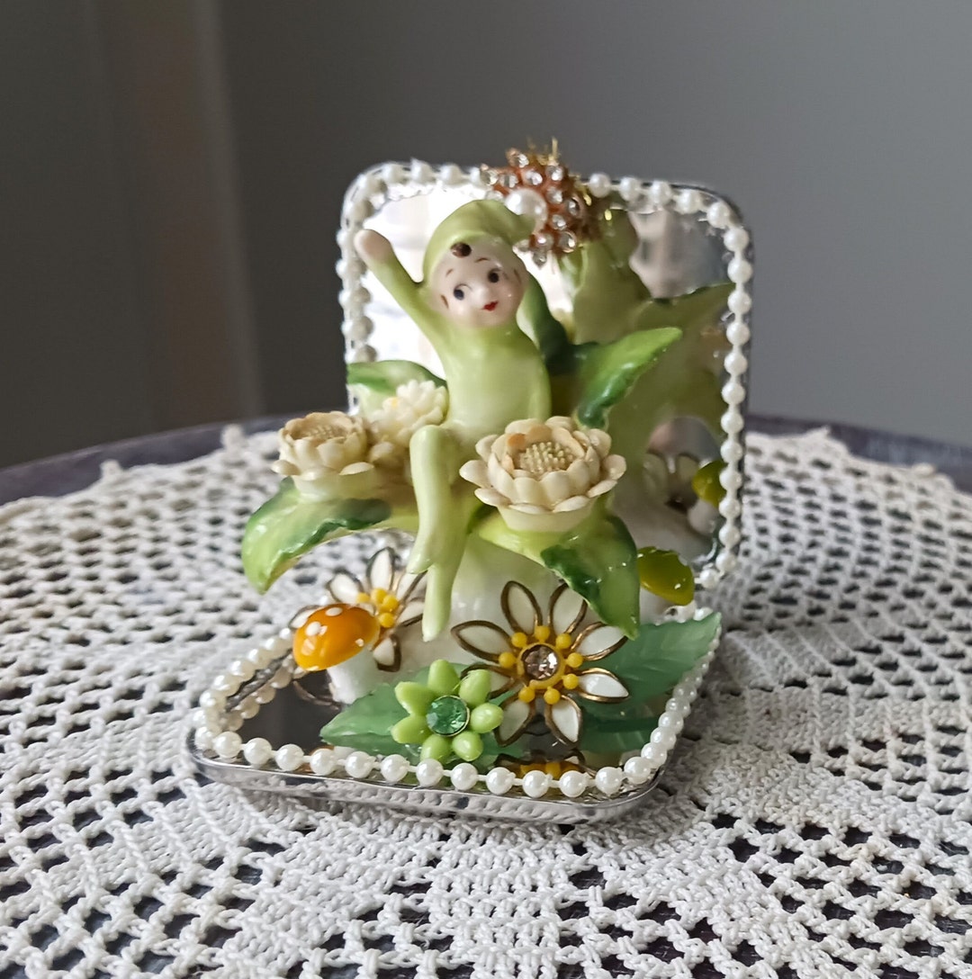 Vintage Pixie Arrangement on Compact Mirror Napcoware Bone China Birth ...
