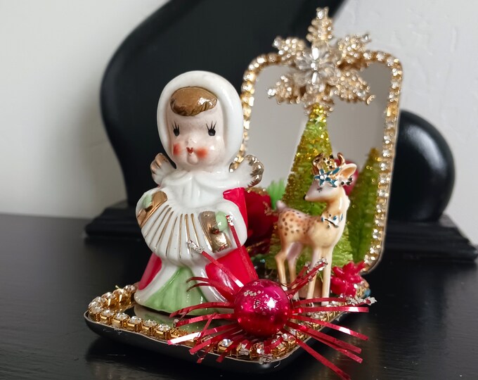 Vintage Angel on Compact Mirror Small Arrangement Vintage Christmas ...
