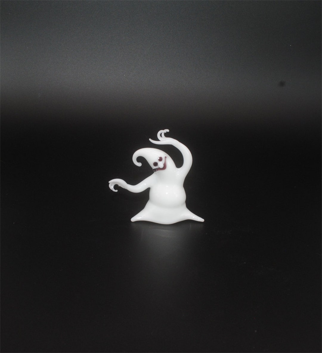 Stretching Ghost - Etsy