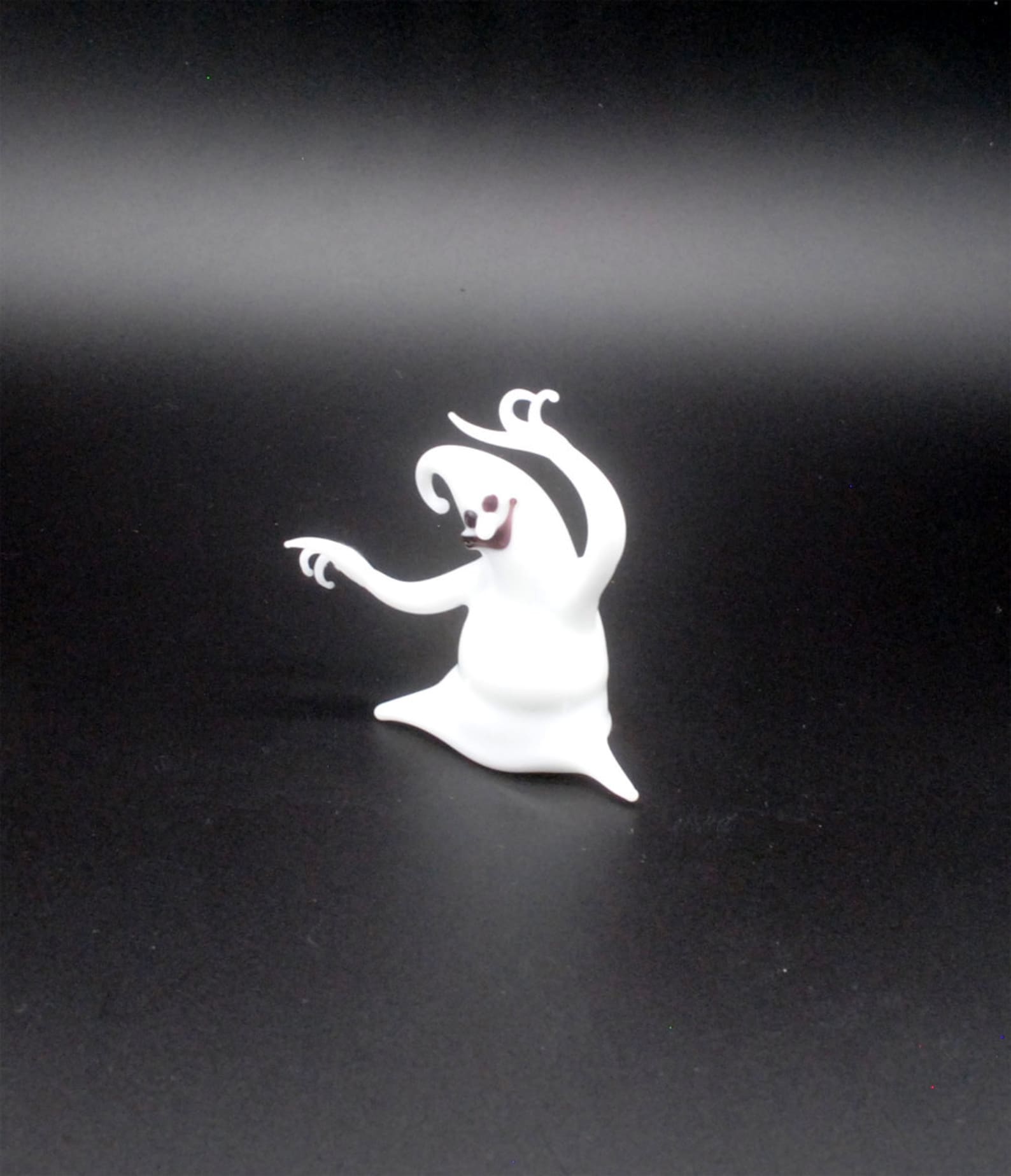 Stretching Ghost - Etsy