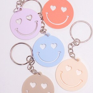 Retro Valentine 90s Smiley Face Keychain Keychain Heart Eyes Gift Cute ...