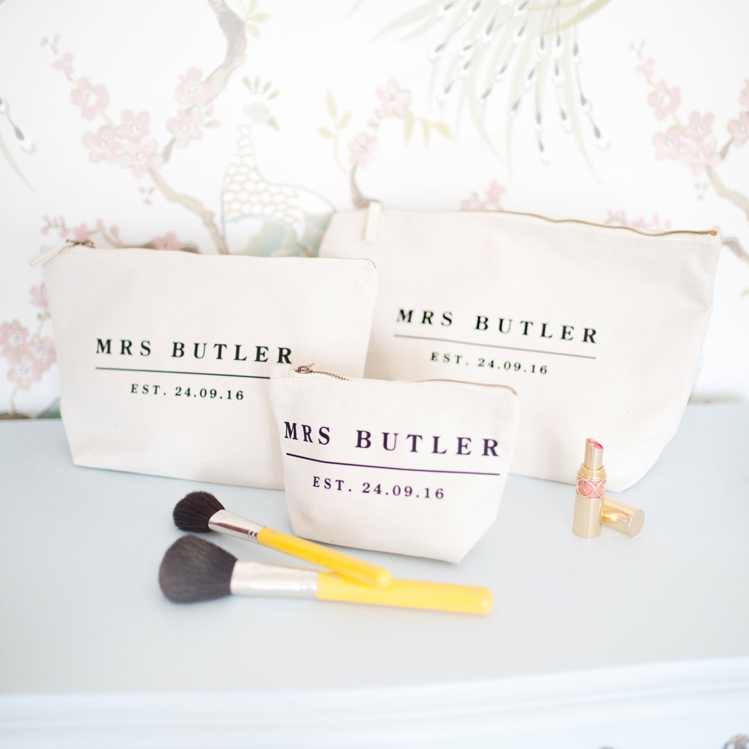 Personalised Mrs. Makeup Bag Set: Custom Wedding Date Gift - Etsy
