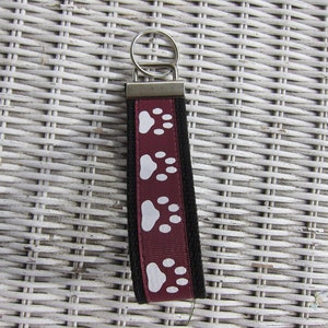 Maroon Paw Print Keychain - Womens Key Fobs- Sports Keychain- Paw Print ...
