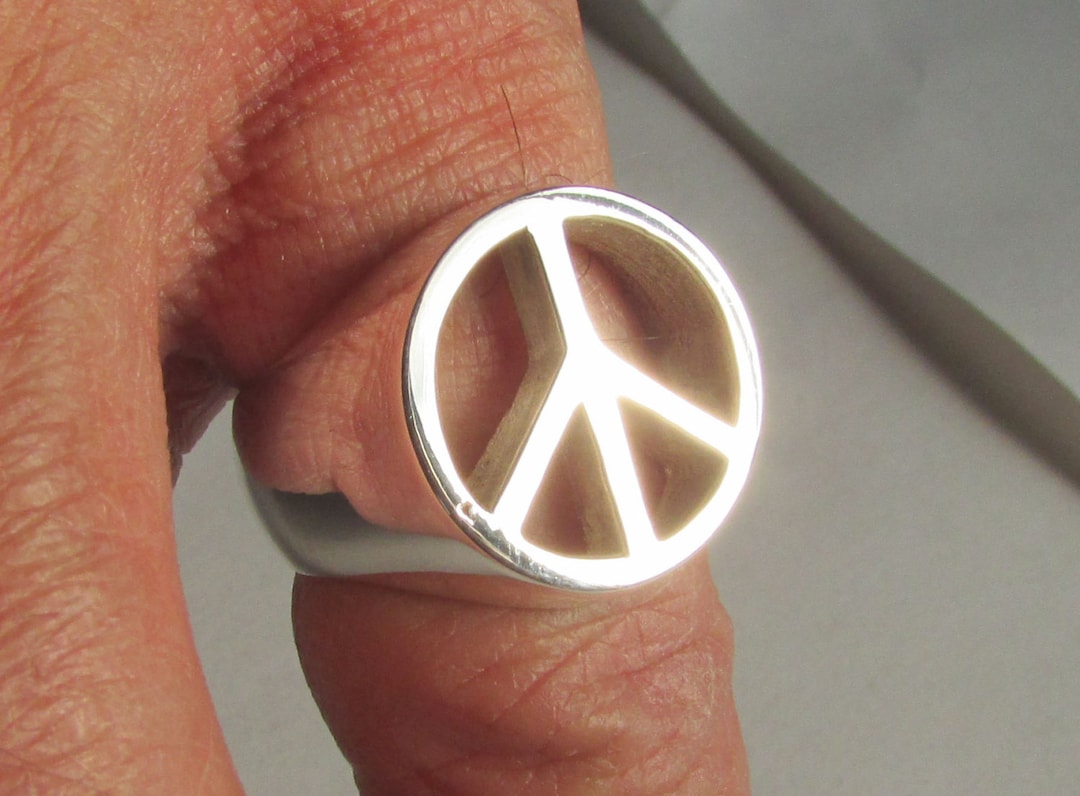 Peace Ring/ Peace Sign Ring/ Sterling Silver Ring/ Size 8.0/ - Etsy