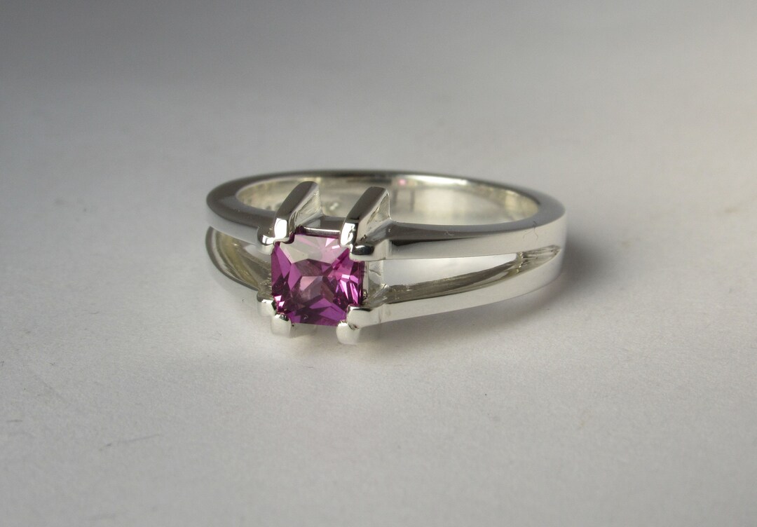 Raspberry Sapphire Silver Ring/ Sapphire Ring/ Size 7.25/ 5mm - Etsy