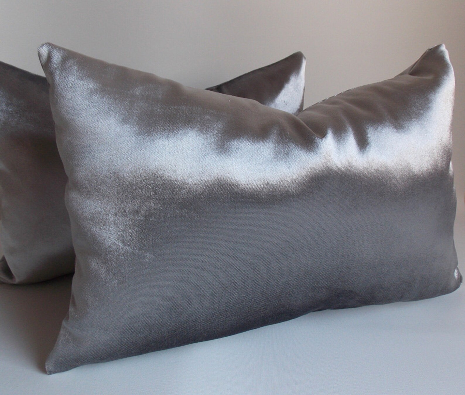 SET OF 2 / Silver Velvet Pillow Cover / Lumbar Pillow / | Etsy
