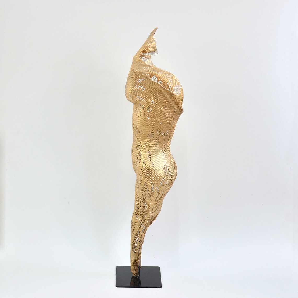 Modern Metal Sculpture Woman Torso Wire Mesh Sculpture - Etsy