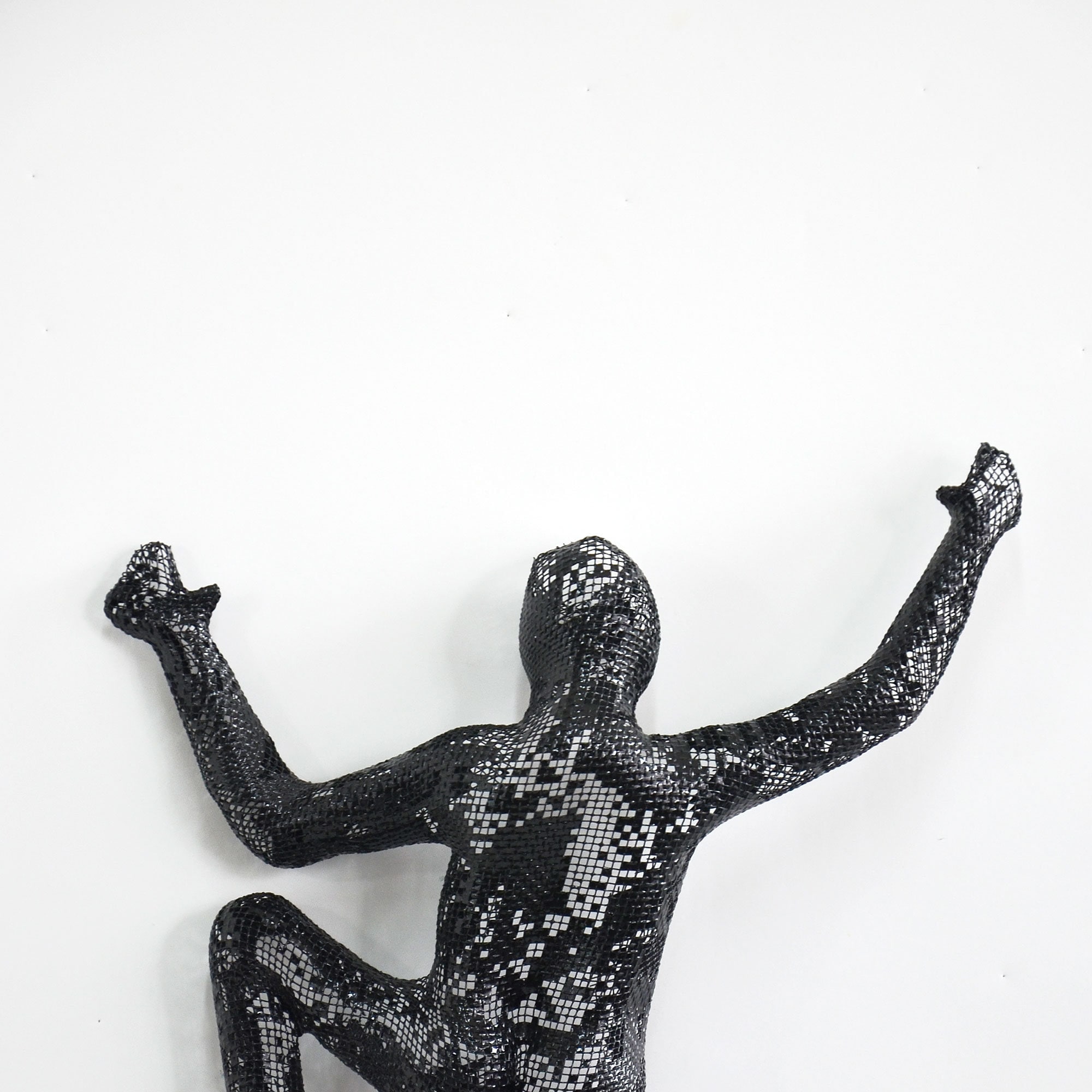 Climbing Man Sculpture Wire Mesh Sculpture Hanging - Etsy Israel