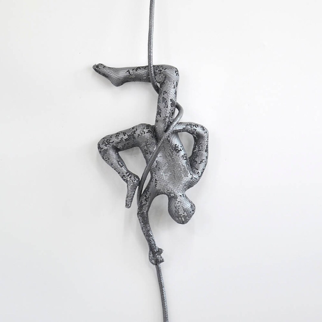Circus Acrobat Sculpture, Wire Mesh Sculpture, Home Decor, Metal Wall ...
