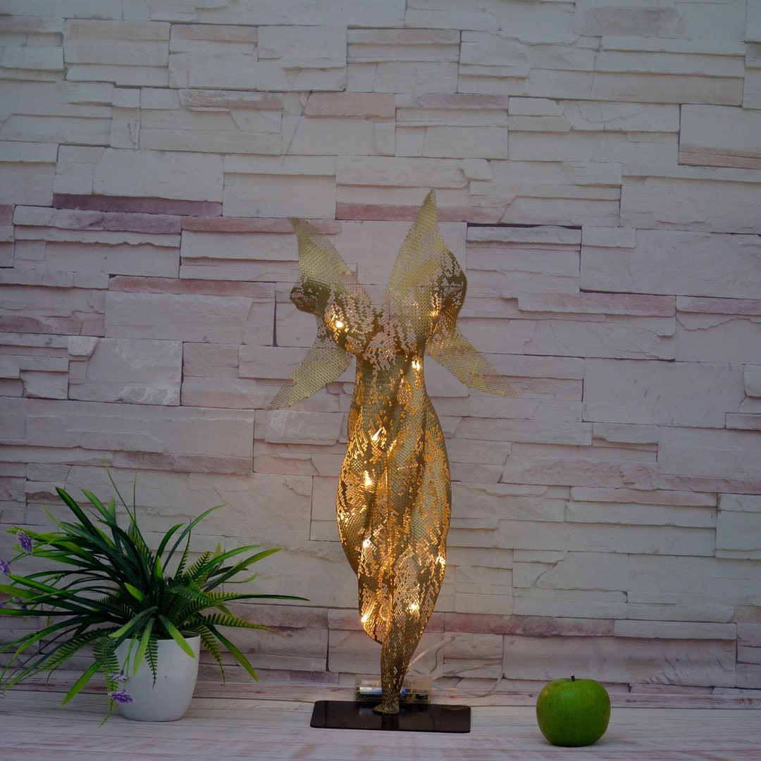 Modern Sculpture, Woman Torso, Wire Mesh Sculpture, Freestanding ...