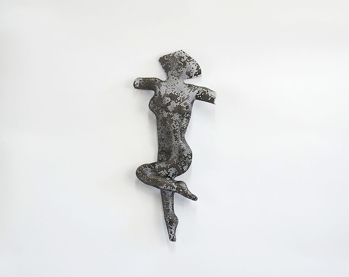 Modern Sculpture Woman Torso Wire Mesh Sculpture - Etsy Israel