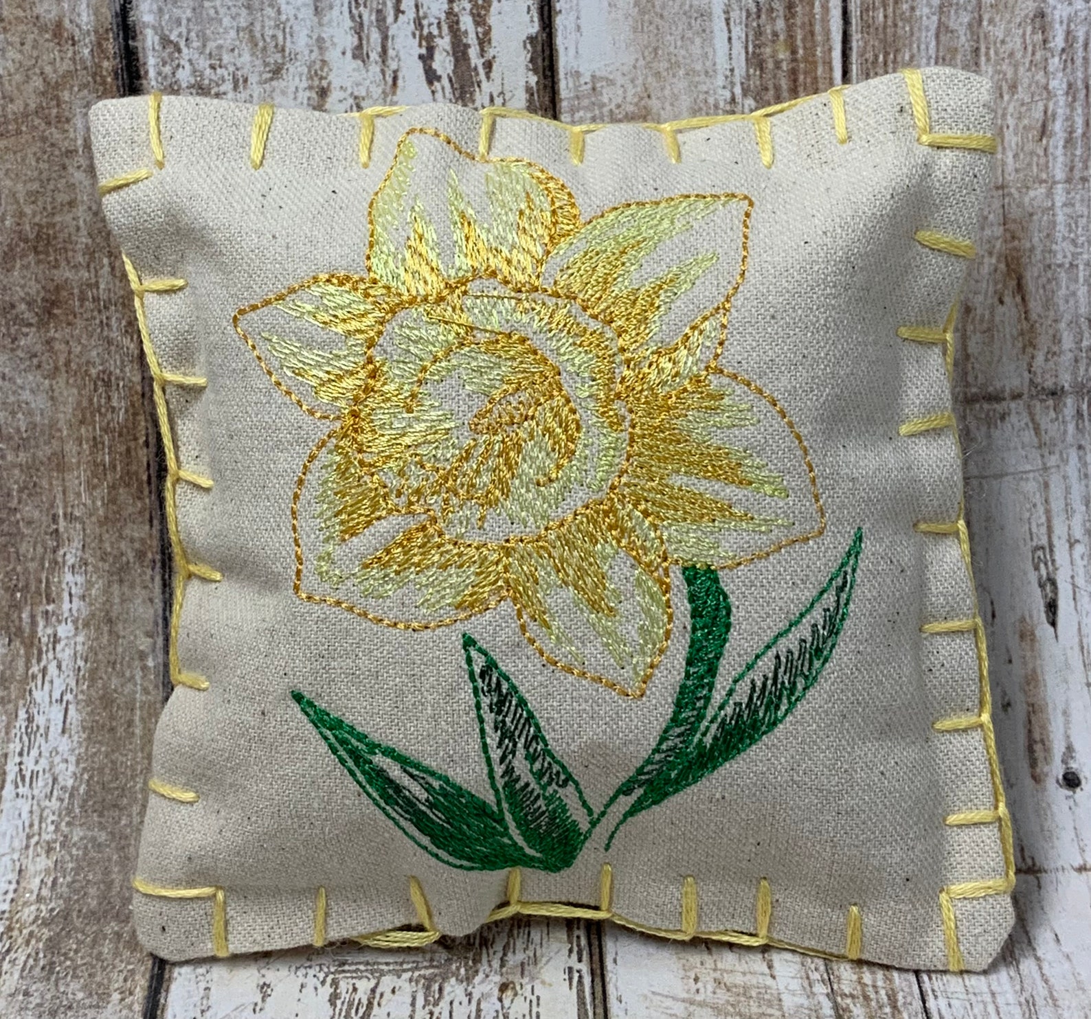 Daffodil Bowl Filler Spring Bowl Filler Easter Pillow - Etsy